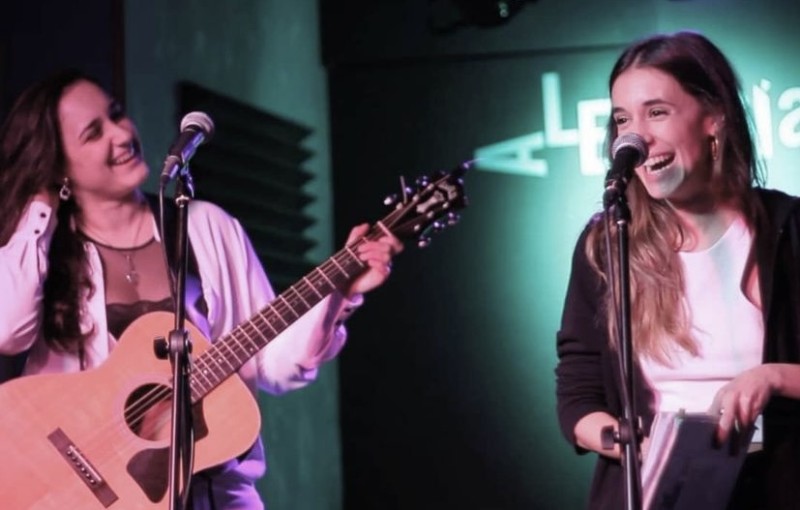 ALEJANDRA MARTINEZ DE MIGUEL Y TITXU VÉLEZ EN EL VOLANDER